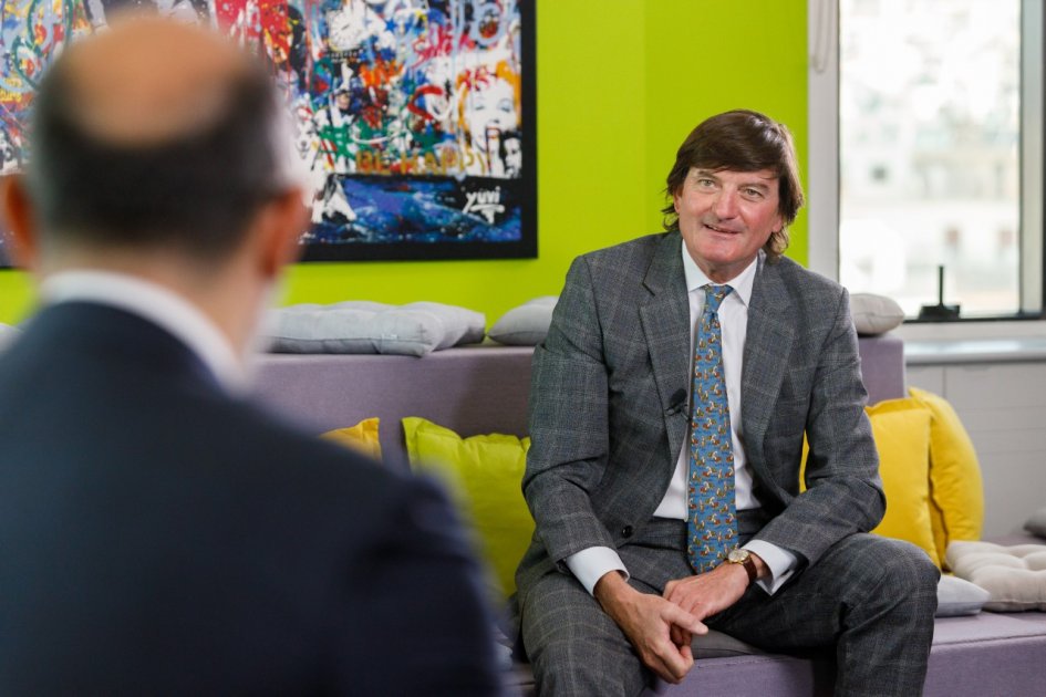 David Howden: Μιλά με πάθος για την ασφάλιση και το «ταξίδι» των ...