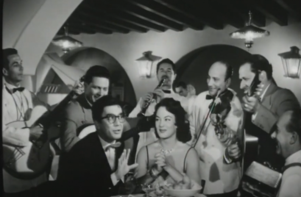 Μια ζωή την έχουμε - Ο μήνας έχει εννιά | Nextdeal